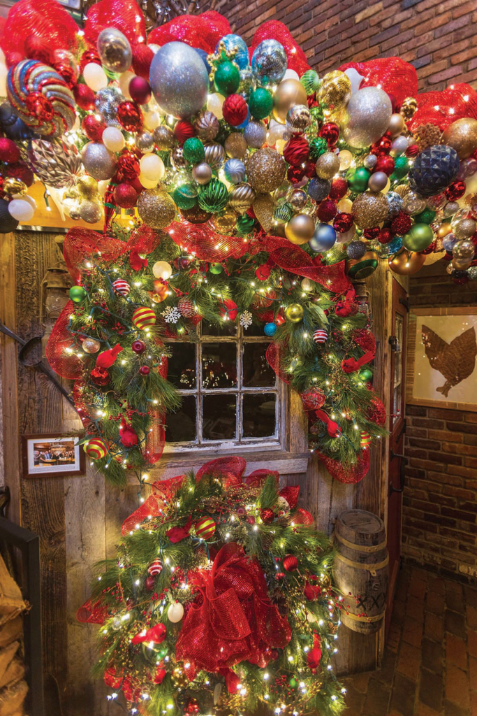 Iconic Holiday Experiences - Main & Broad